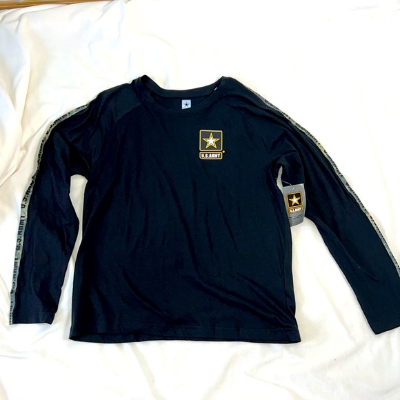U.S. Army | Shirts | 225 Usarmy Tshirt Long Sleeve Us Army Logo L M ...